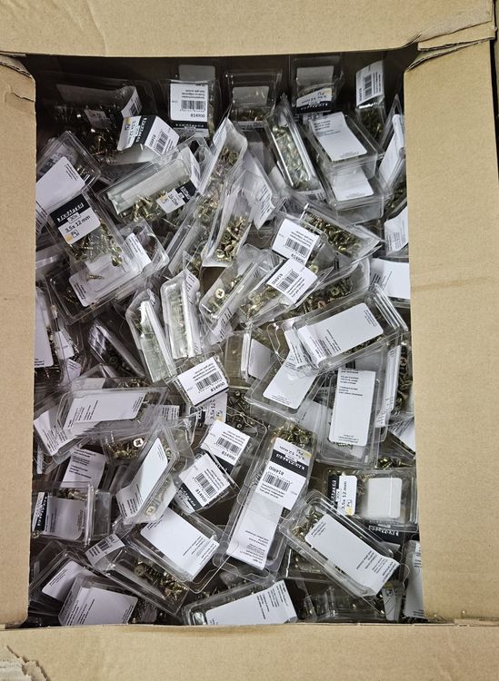 Restposten Schrauben – Original verpackt, ab 1.- CHF! | Kaufen auf Ricardo