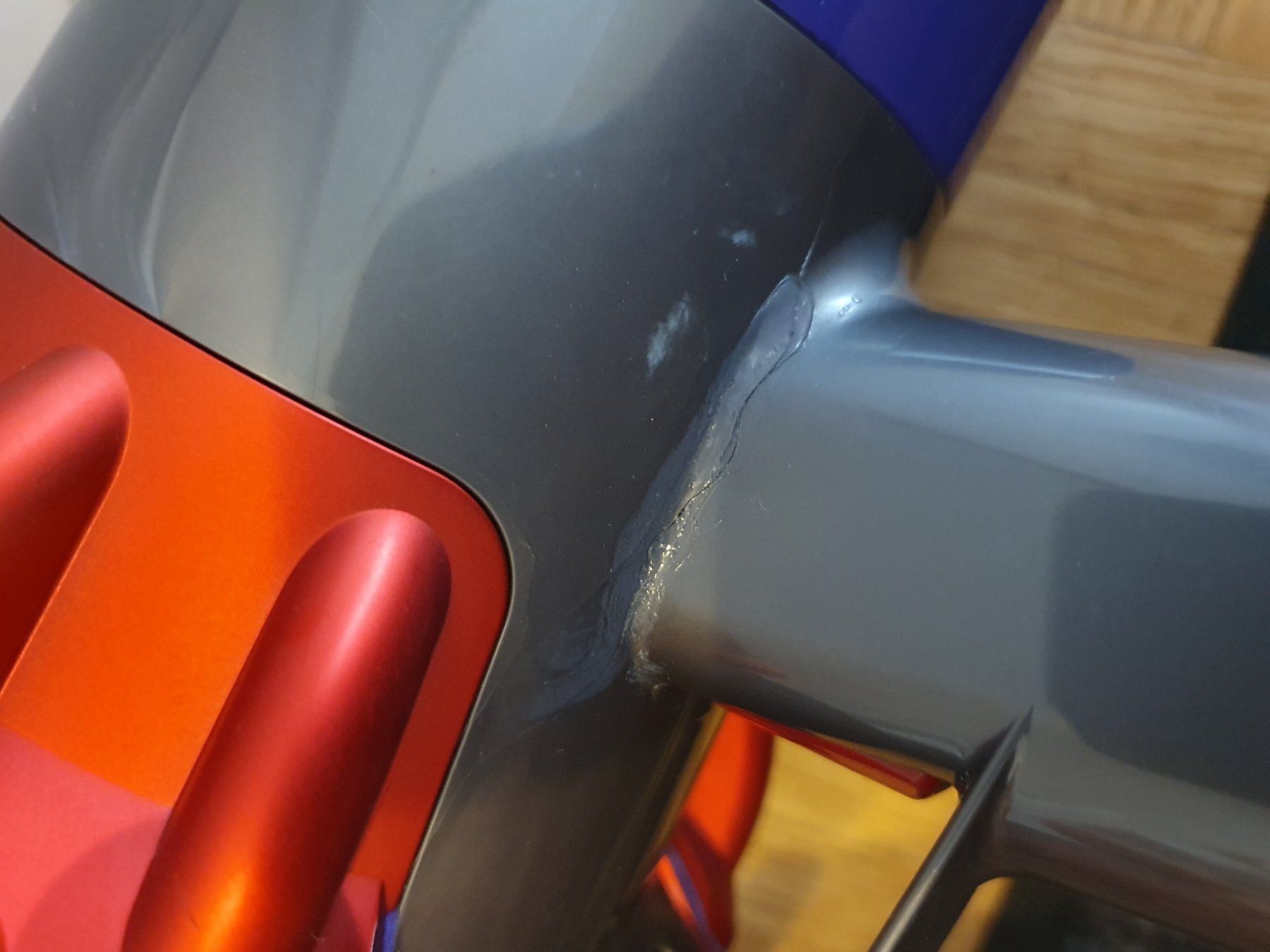 Dyson V10 déffectieux (Defekt) in Lausanne für CHF 45 – mit Lieferung ...