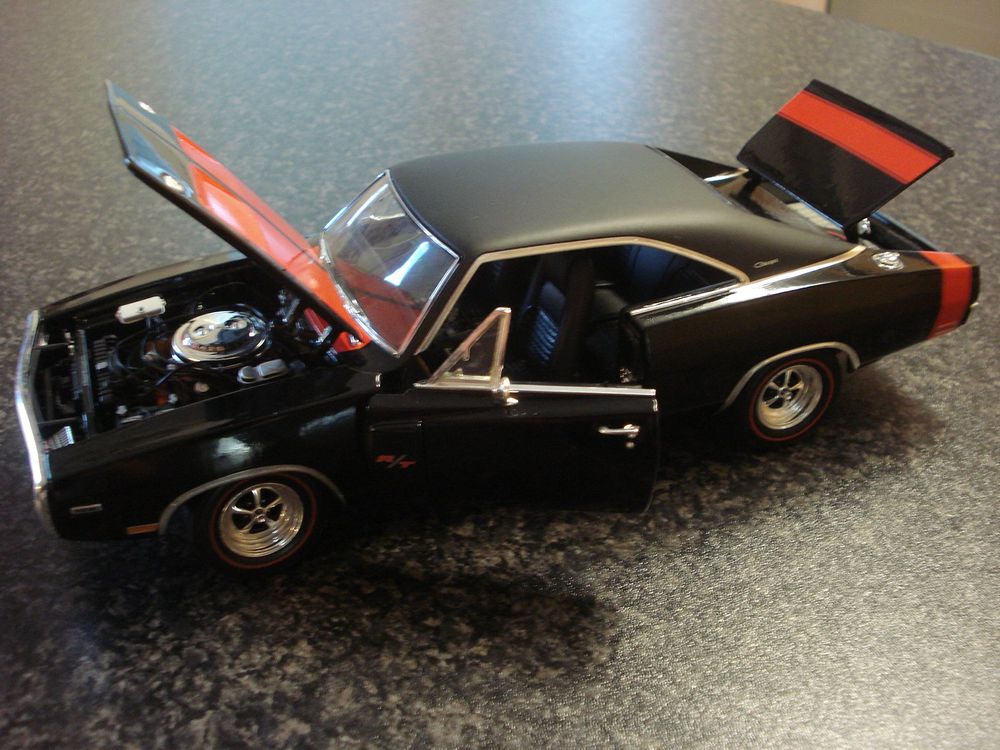 Dodge Charger RT 1970 1/24 Phoenix Unique Replicas rar (Gebraucht) in ...