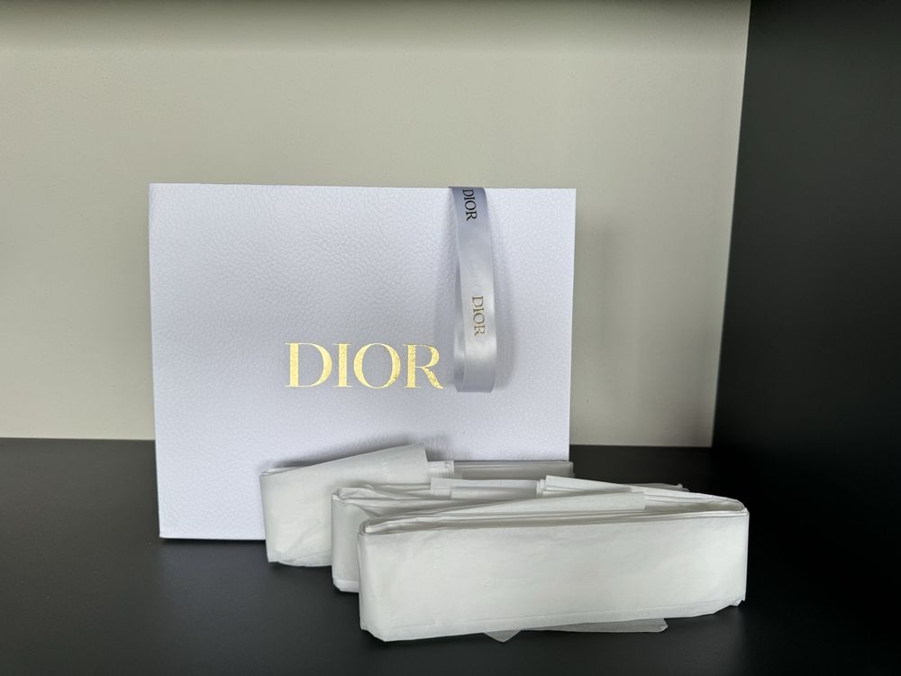 Dior Gift Bag Ribbon and Tissue Paper (Neu (gemäss Beschreibung)) in ...
