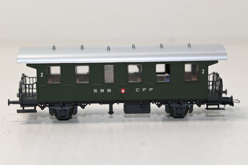 SBB 2 Kl Nostalgiewagen Roco HO/DC ,1 Puffer fehlt ,ohne OVP (Gebraucht) in Laupen ZH für CHF 6 ...