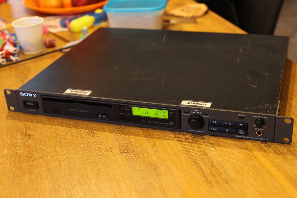 Lecteur de Lecteur de CD professionnel SONY CDP-D11 | Kaufen auf Ricardo