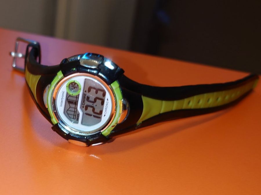 Intertronic Chrono Sportuhr für Kinder - INTERTRONIC IK17E (Gebraucht ...