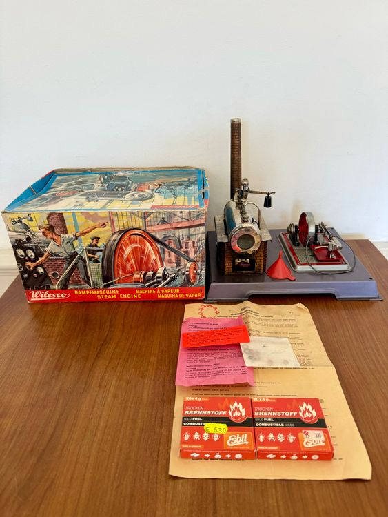 Wilesco D12 Modell Dampfmaschine mit Original Verpackung (Gebraucht) in Zürich für CHF 90 – mit ...