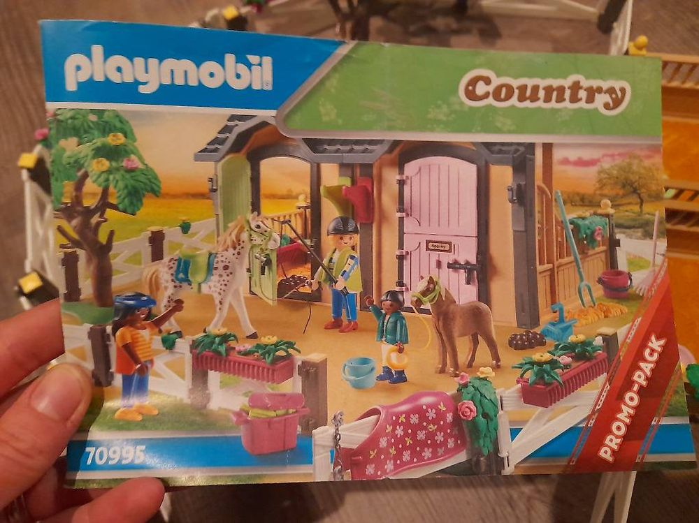 Playmobil 70995 Reiterhof Pferde (Gebraucht) in Thun für CHF 40 – nur ...