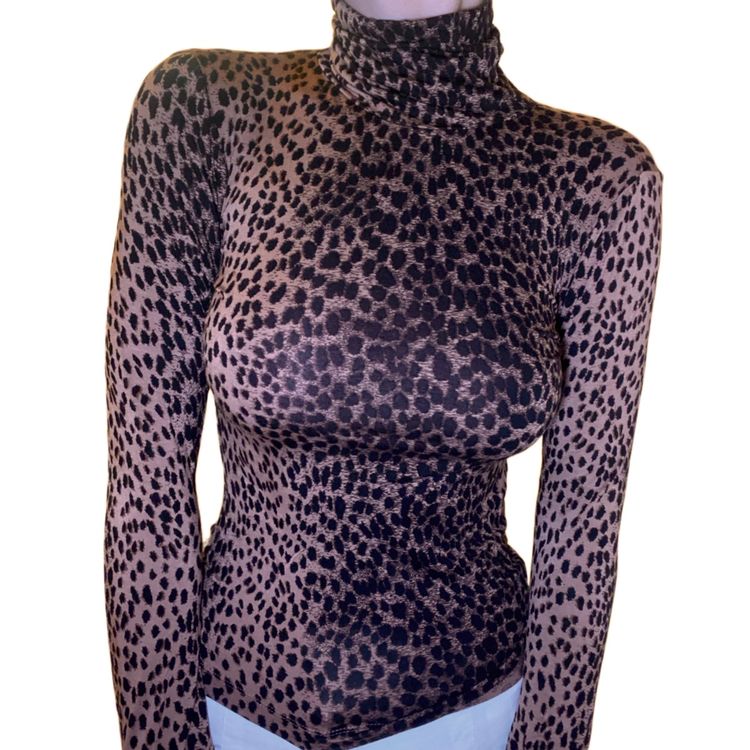 LEO PRINT TOP (Neu (gemäss Beschreibung)) in Schlieren für CHF 18 – mit ...