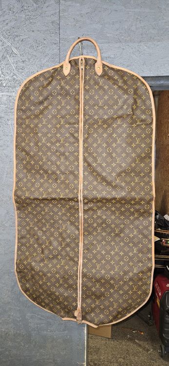 Porte costume Louis-vuitton (D'occasion) à Versoix pour CHF 231 – avec ...