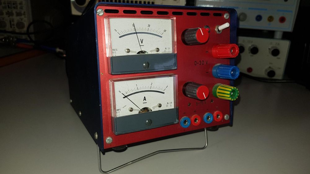 Gebrauchtes Labornetzteil, nominal 0-30V (Gebraucht) in Frauenfeld für ...