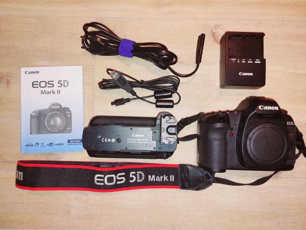 Canon DSLR EOS 5D Mark II inkl. Batteriegriff | Kaufen auf Ricardo