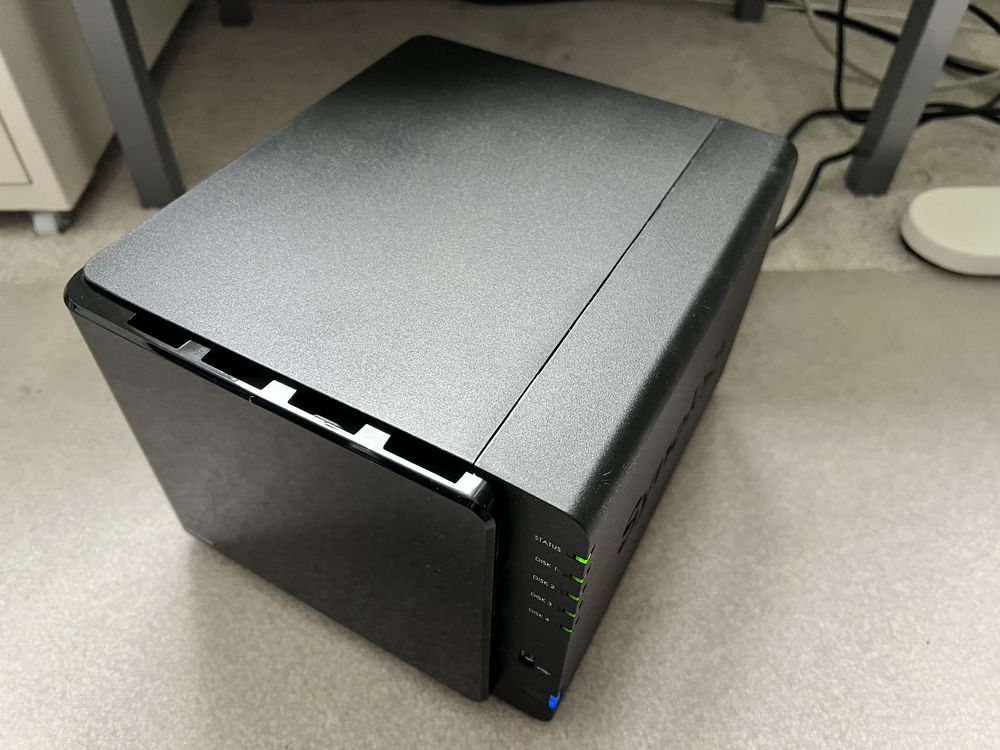 Synology NAS 916+ mit 12 TB Speicher (4x3TB) | Kaufen auf Ricardo