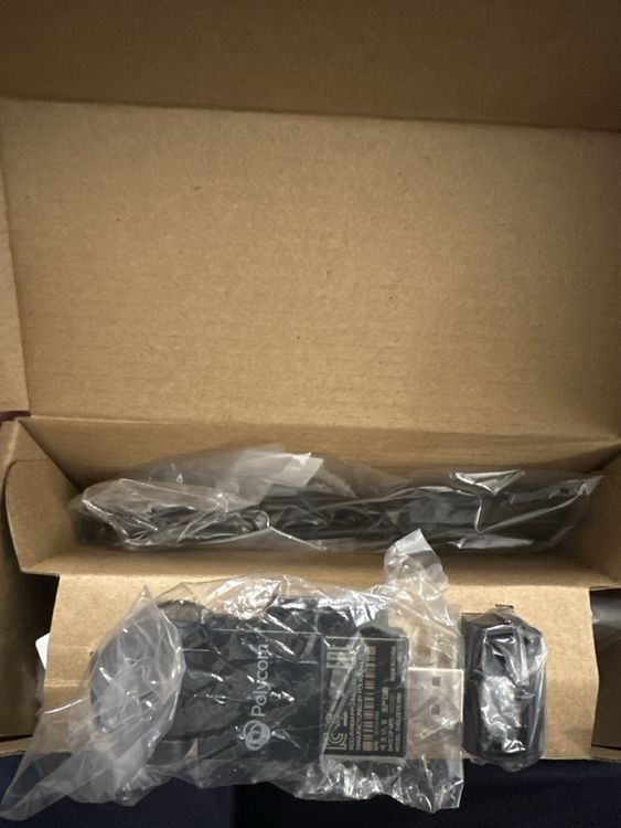 Polycom EE Mini Camera - webcam + Mount Kit - Great Value! (Neu und ...