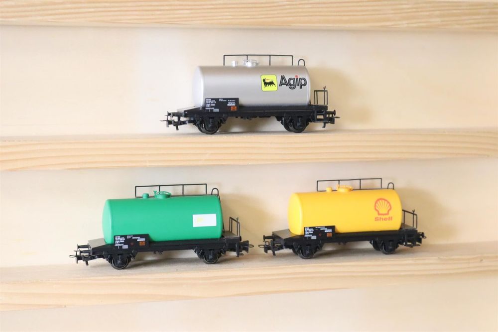 Märklin 3 x SBB Tankwagen 4441,905 / 4441,903 / 4441,912 (Gebraucht) in ...
