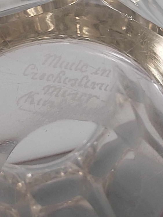 Französische Vase aus geschmolzenem Kristall geklopft (Gebraucht) in ...