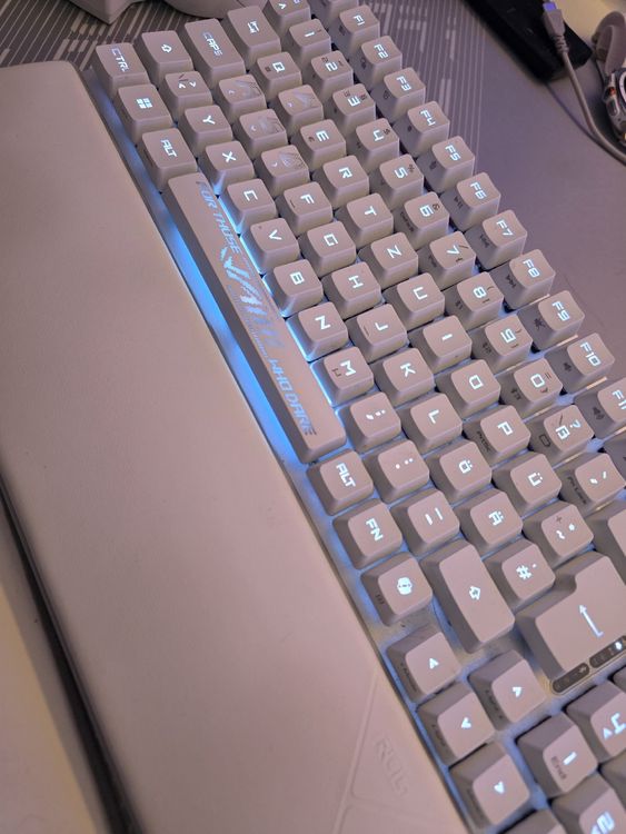 ASUS Tastatur ROG Strix Scope II 96 RX Wireless WHT DEUTCH (Gebraucht ...