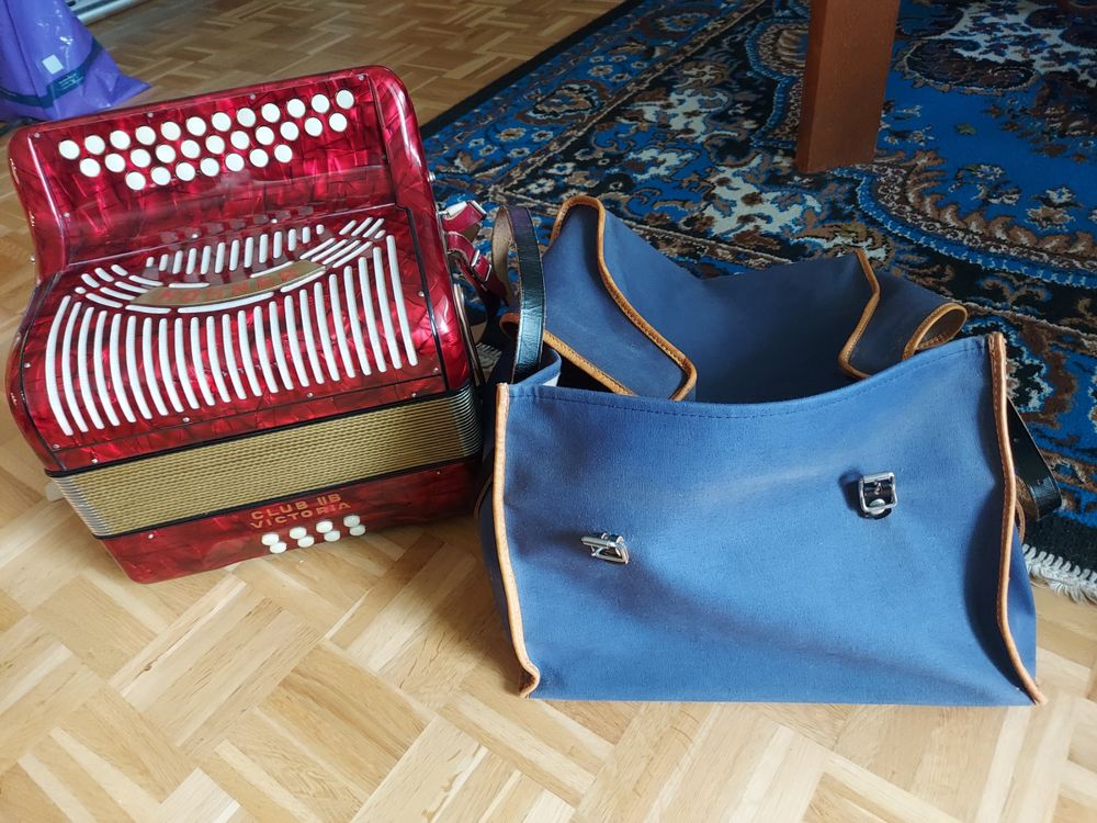 Akkordeon Hohner club IIB Victoria (Gebraucht) in Steffisburg für CHF ...
