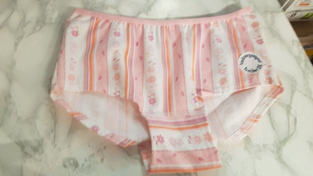 Slip gr 140 von Evers plus Bh 152 (Neu (gemäss Beschreibung)) in Spiegel b. Bern für CHF 12 ...