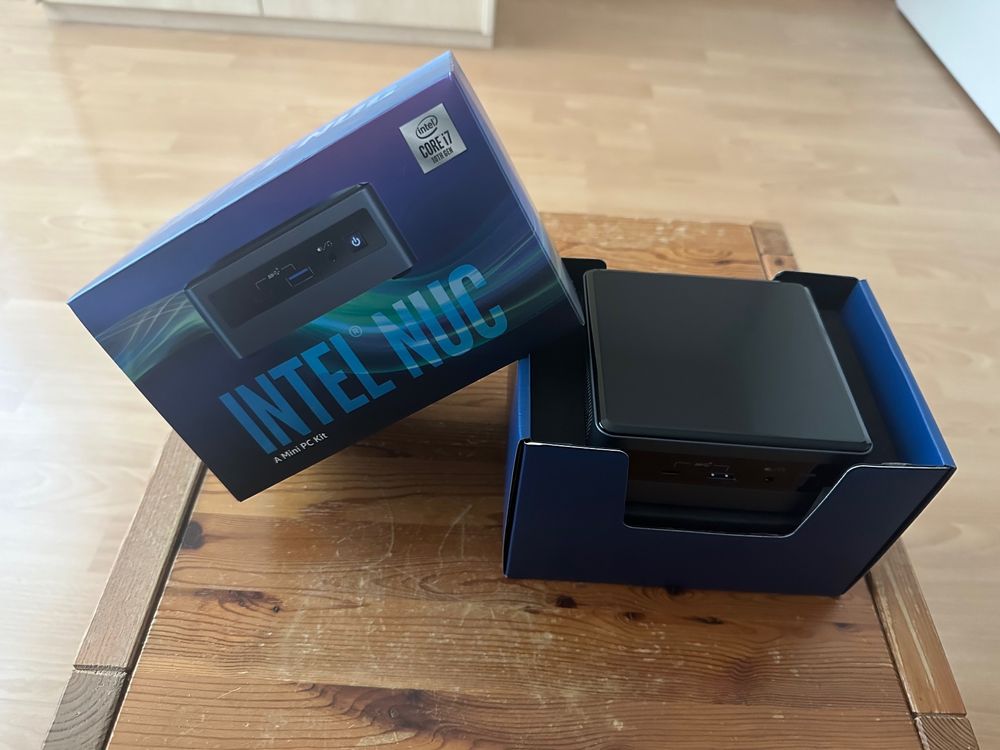 Intel NUC NUC10i7FNH mit RAM und M2 SSD | Kaufen auf Ricardo