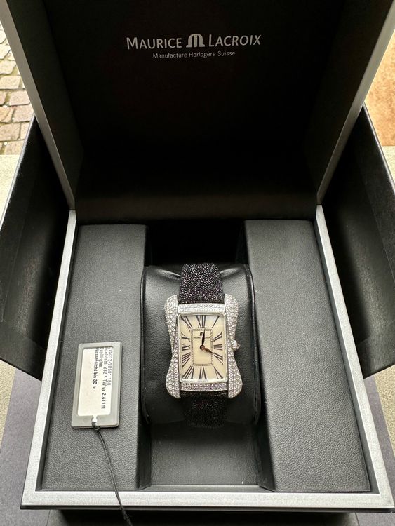 Maurice Lacroix Divina mit 232 Brillanten Box Papiere | Kaufen auf Ricardo