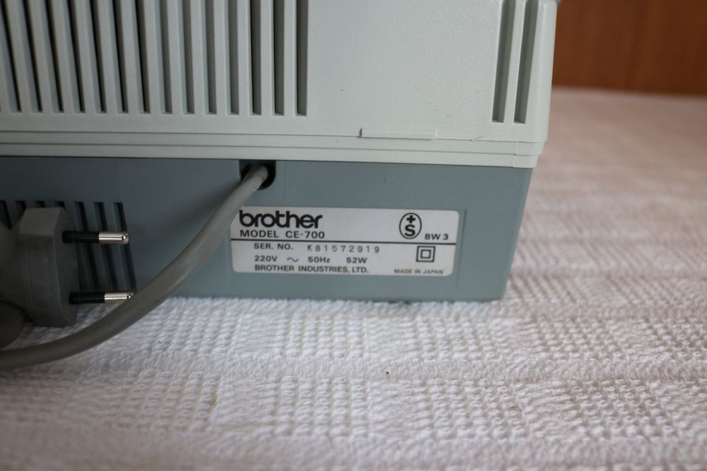 Gepflegte Elektrische Schreibmaschine Brother CE-700 (Gebraucht) in ...