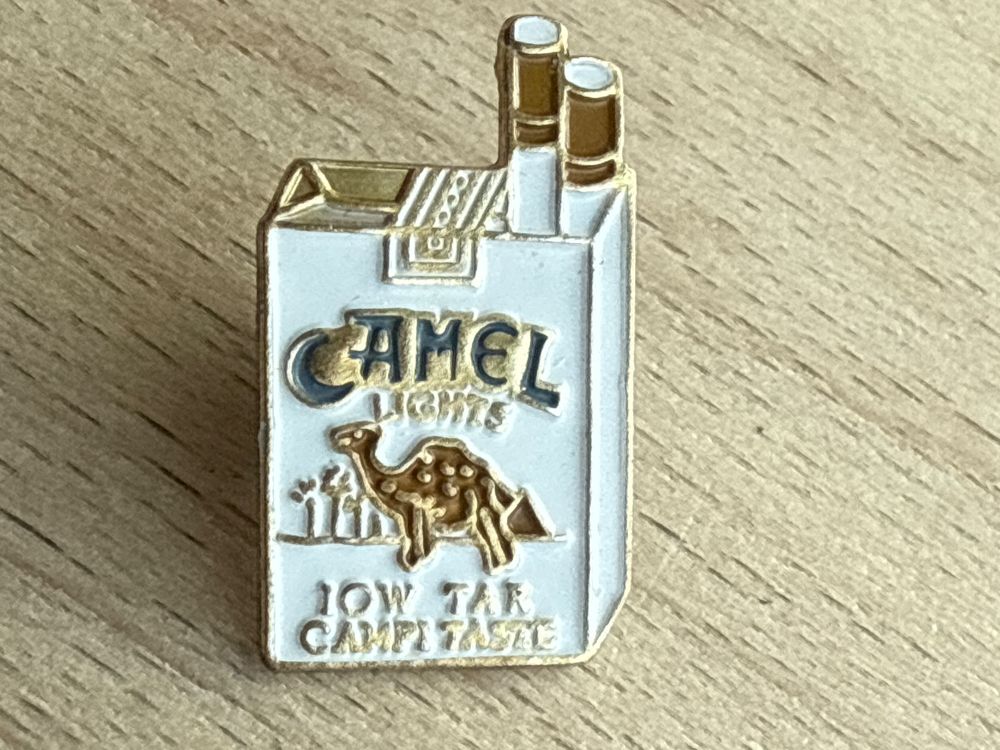 Pin Camel Light Zigaretten (Gebraucht) in Glattbrugg für CHF 2 – mit ...