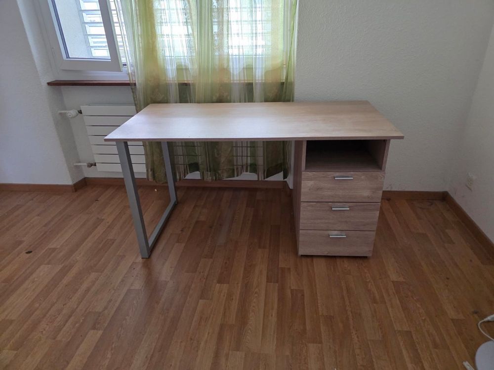 Pult (Gebraucht) in Kehrsatz für CHF 80 – nur Abholung auf Ricardo kaufen