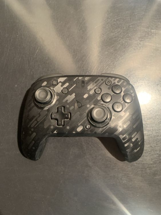 Nintendo Switch Pro Controller - Limited Edition! (Gebraucht) in Wynau ...