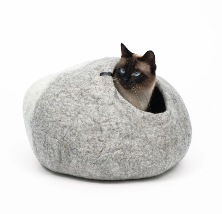 Lucy Balu PEBBLE Katzenhöhle aus Filz handgefilzt aus Wolle (Neu ...