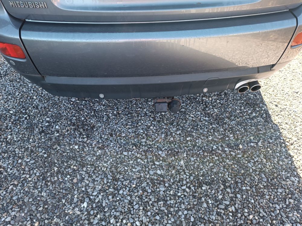 Mitsubishi Outlander Suv Grau Gebraucht Mit Hagelschaden Gebraucht In