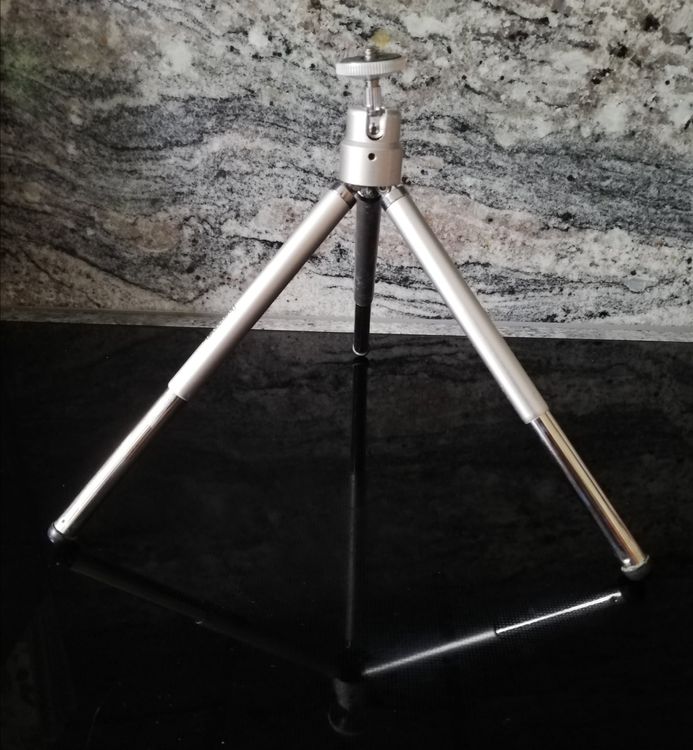 Mini-Teleskop-Stativ aus Aluminium für Kompakt-Kameras (Gebraucht) in ...