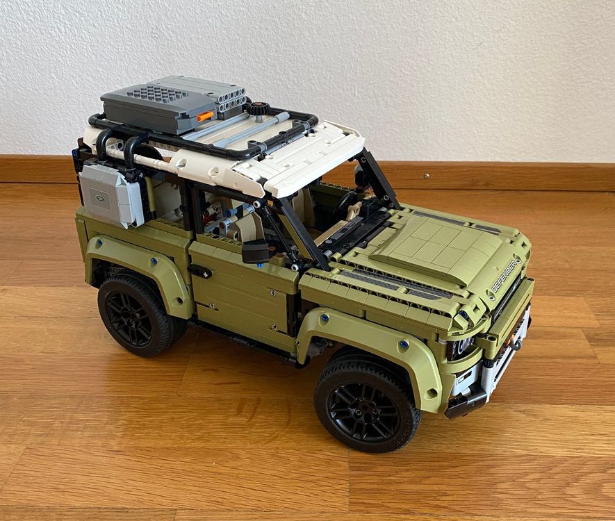 LEGO Technic 42110 Landrover Defender kpl. +OVP (Gebraucht) in ...