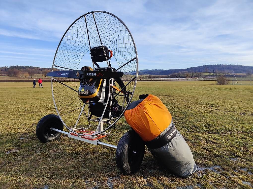 Simplify Paramotor Elektro komplett mit Trike (D'occasion) à Dotnacht ...