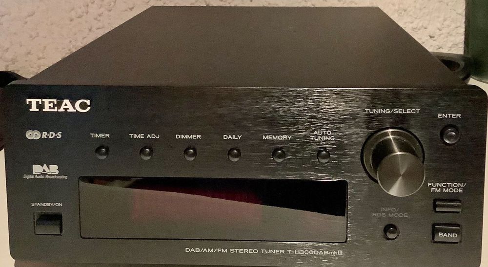 Teac Tuner mit DAB Anschluss (Gebraucht) in Blauen für CHF 24.9 – mit ...