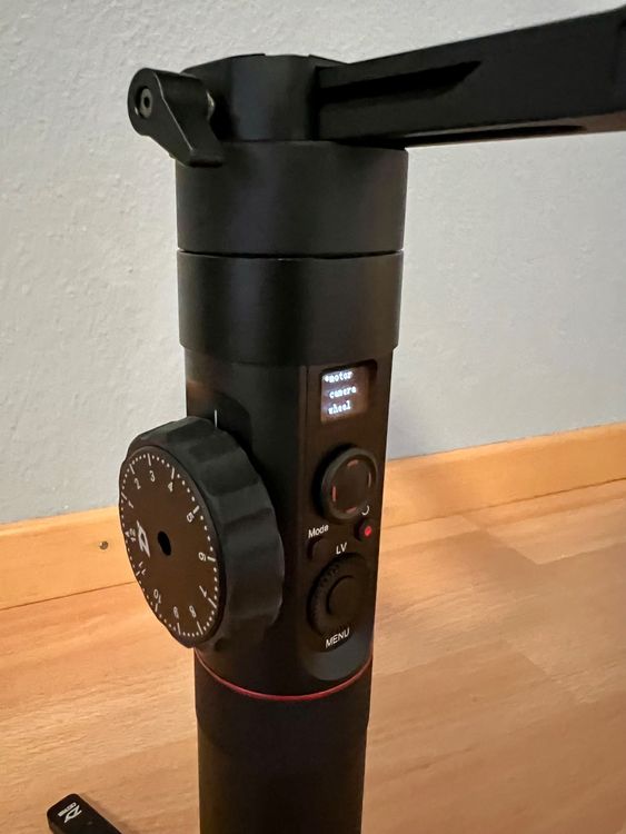 Zhiyun Crane 2 Gimbal +Follow Focus +Dual handle, bis 3.2 kg (Neu ...