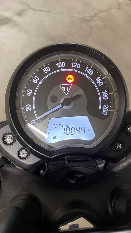 Triumph Bobber Black {dr jekyll and mr hyde } (Gebraucht) in Bäretswil ...