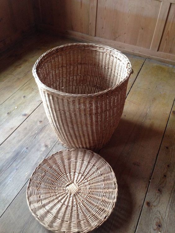 Korb Flechtenkorb Strohkorb Wäschekorb (Gebraucht) in Turbenthal für ...