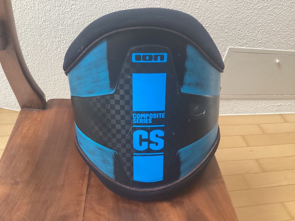 Ion-Carbon-Trapez, Grösse S (Gebraucht) in für CHF 80 – mit Lieferung ...