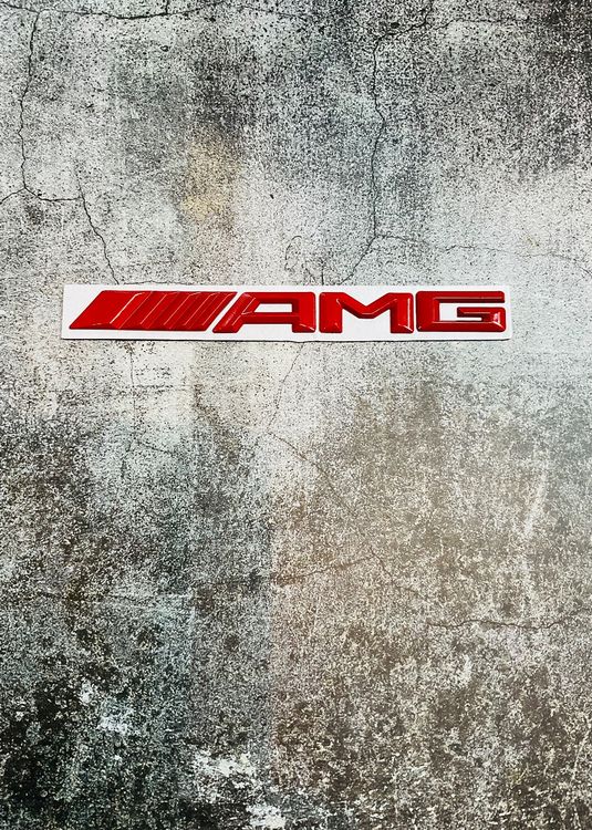 Mercedes AMG Emblem Schriftzug Neu in Rotmatt Metall (Neu und ...