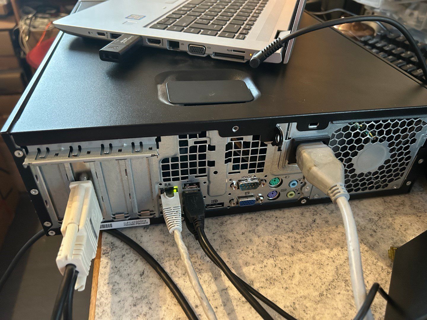 Älterer HP 8200 Elite SFF Computer mit Windows 10 1TB HD 8GB (Gebraucht ...