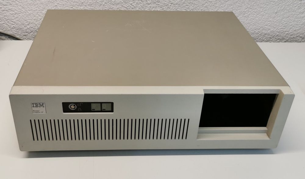 IBM Personal Computer AT 5170 - Rarität für Sammler (Gebraucht) in ...