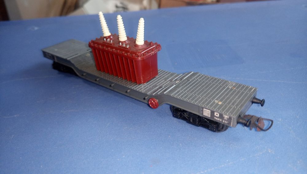 Jouef Schwerlastwagen mit Trafo beladen HO GL | Kaufen auf Ricardo