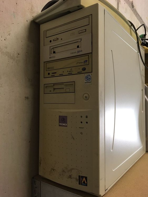 Antiker Computer- Turm / PC-Tower | Kaufen auf Ricardo