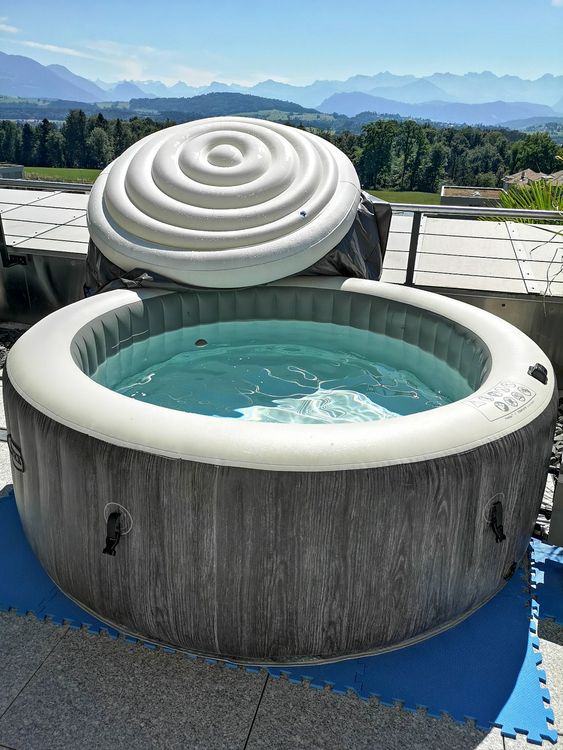Whirlpool Intex (Purespa Greywood Deluxe) (Gebraucht) in Rothenburg für ...