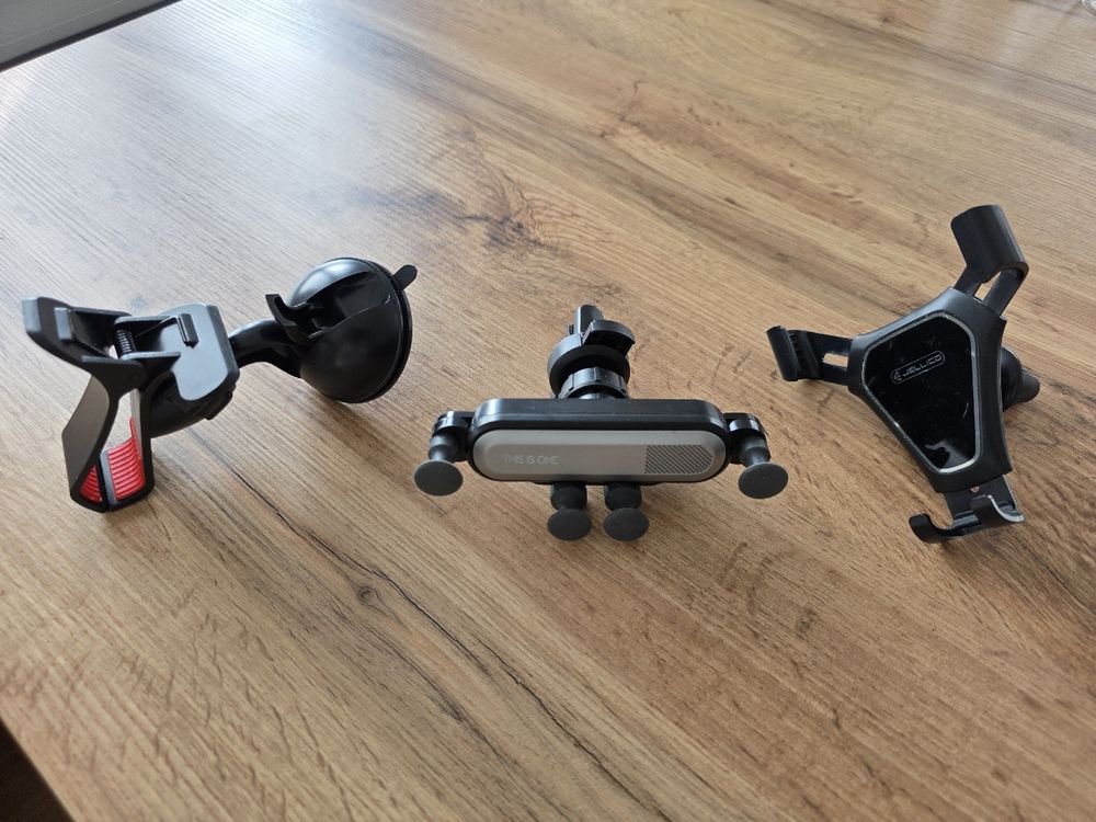 3 Universal Handyhalterungen fürs Auto - Top Zustand! (Gebraucht) in ...