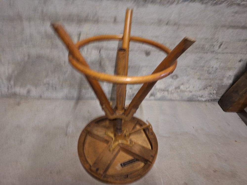 Alter Horgen Glarus Hocker, höhenverstellbar Industriehocke | Kaufen auf Ricardo