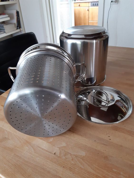 grosser Kochtopf mit Gemüseeinsatz und Deckel (Gebraucht) in ...