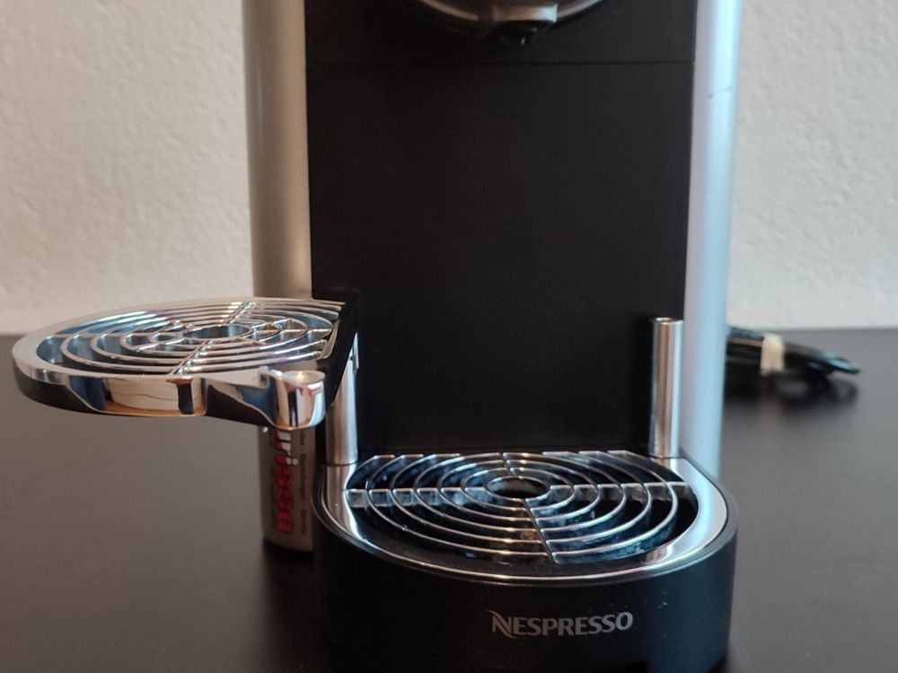 Machine à café professionnelle - Nespresso Zenius (Gebraucht) in St ...