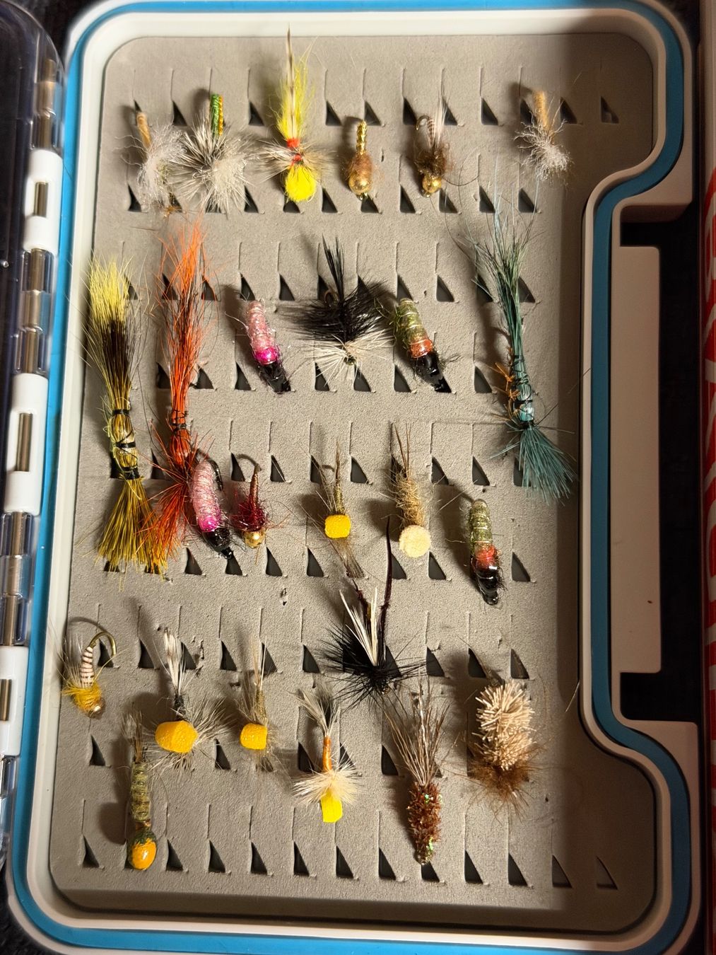 Fliegen mit Box (Gebraucht) in Mels für CHF 15 – mit Lieferung auf ...