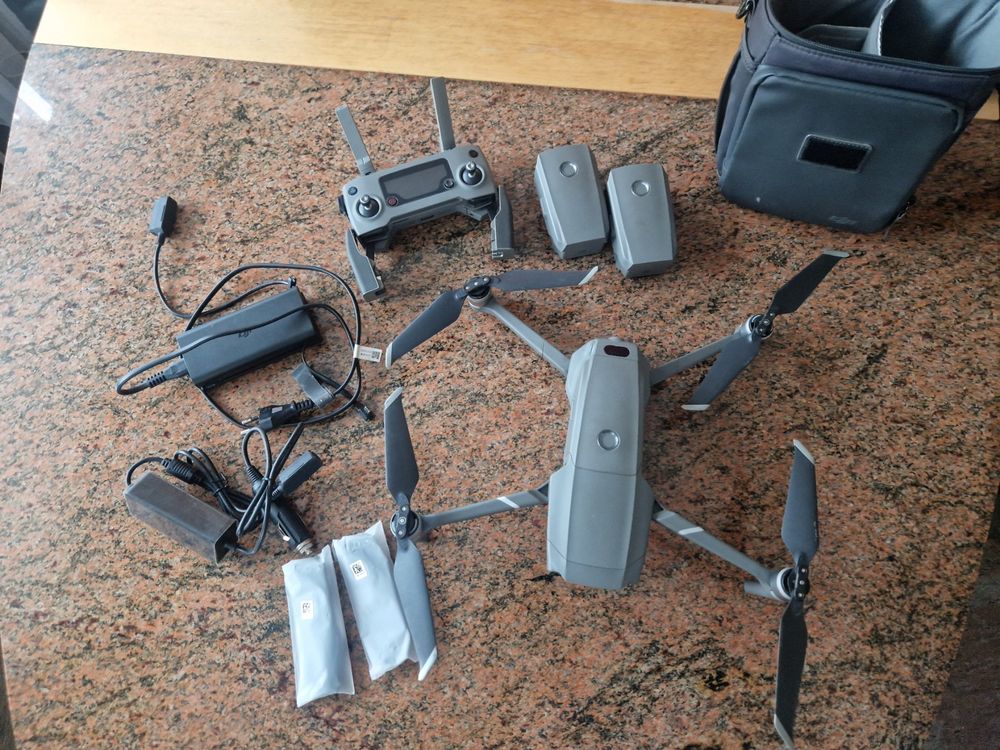 DJI Mavic 2 Zoom (Gebraucht) in Trimmis für CHF 300 – mit Lieferung auf ...