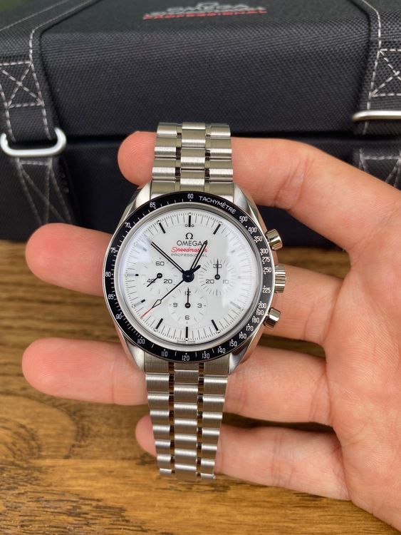 Omega Speedmaster Professional Moonwatch White Dial (Neu und ...