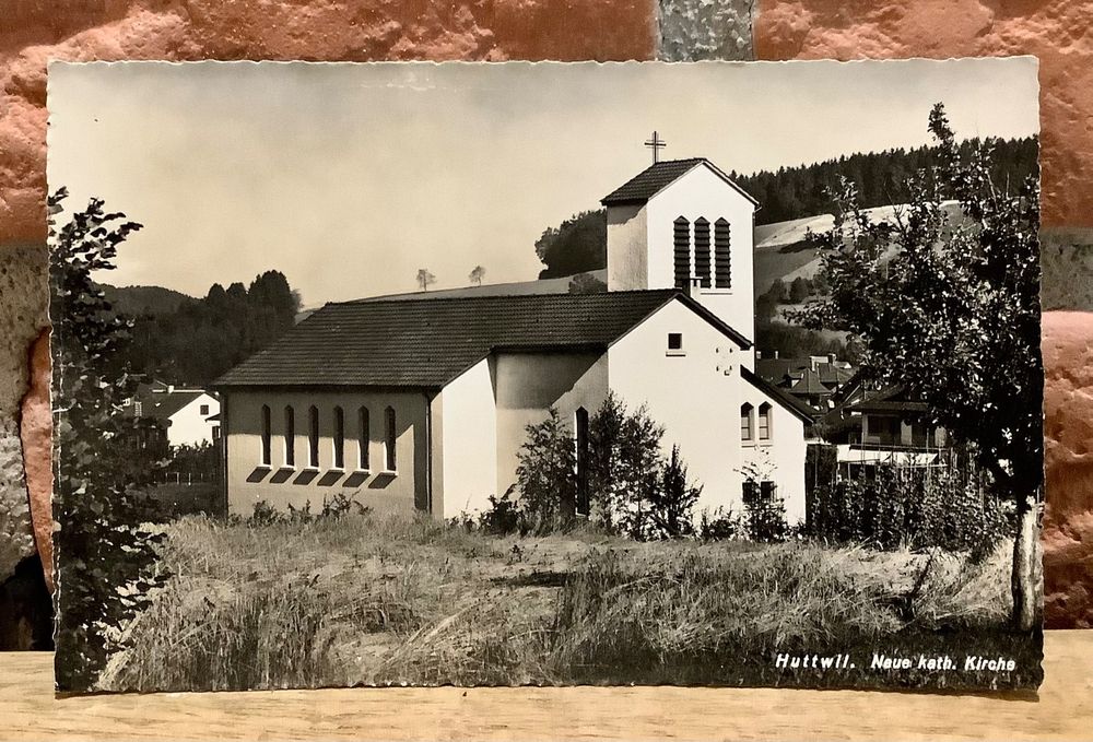 Alte Foto AK - HUTTWIL Neue kath. Kirche | Kaufen auf Ricardo
